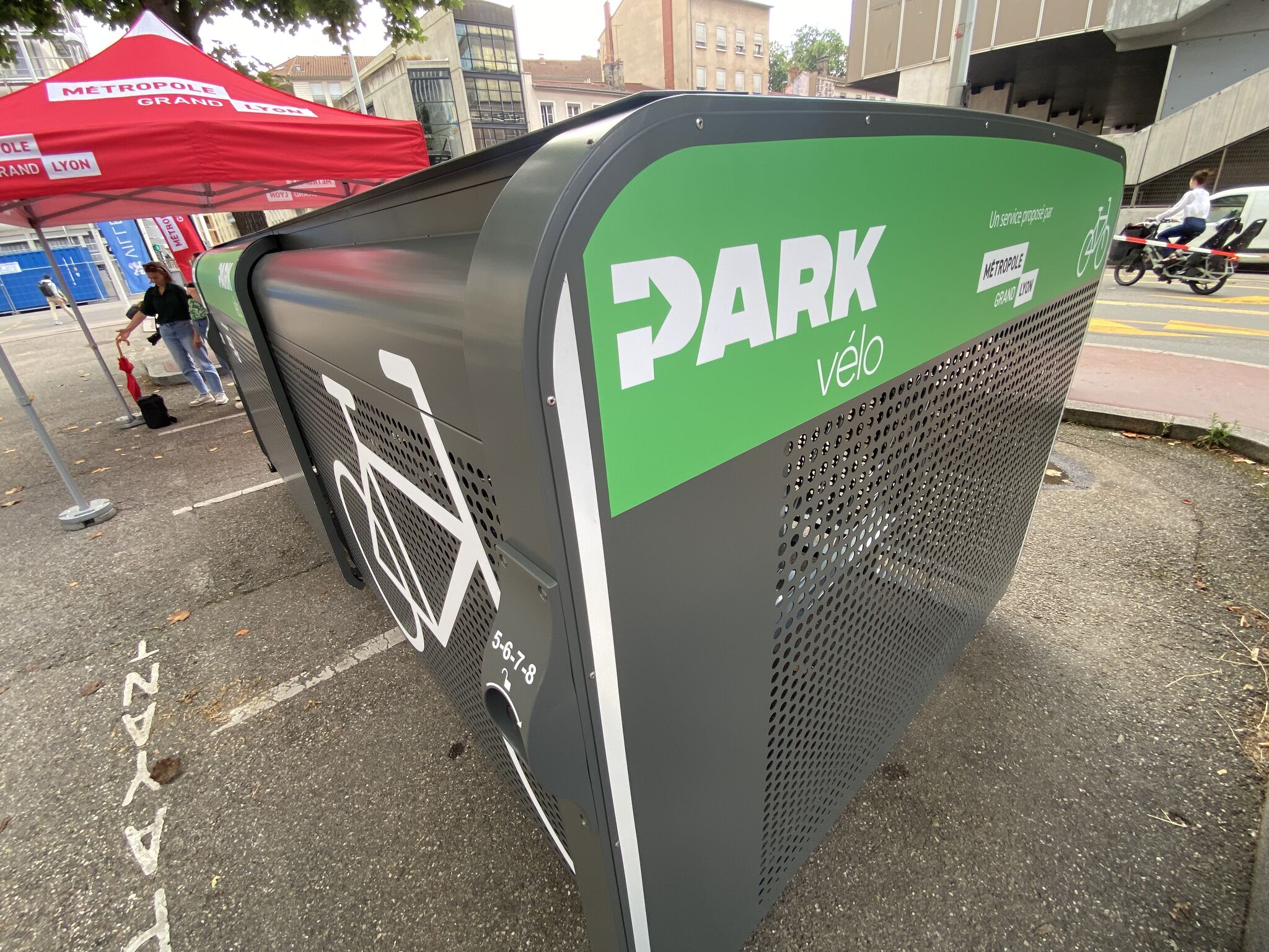 Premiers box vélos sécurisés du Grand Lyon - Altinnova